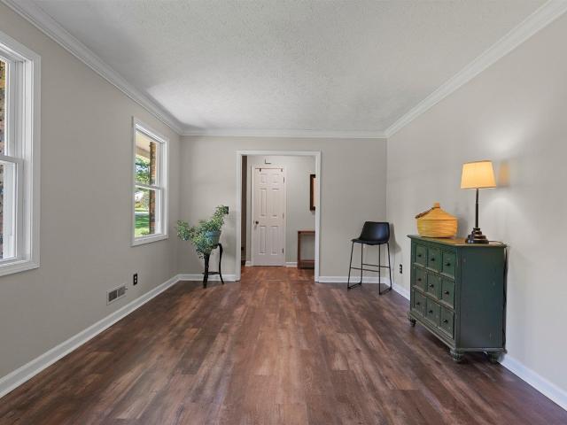 1608 Sherwood Drive