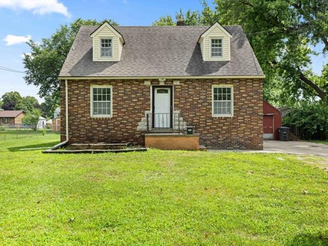 1608 Southlawn Dr, Des Moines, IA 50315