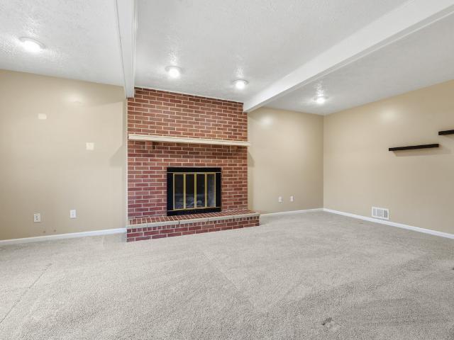 1608 Tamarack Drive