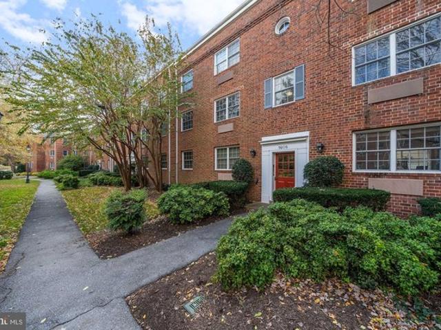 1608 W Abingdon Dr Apt 102, Alexandria, VA 22314