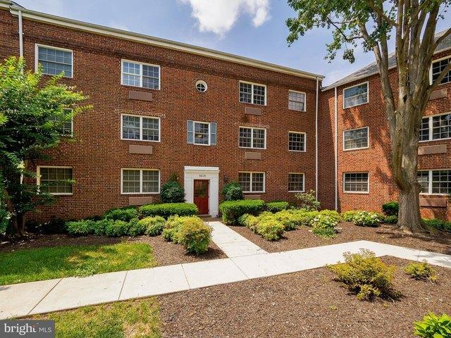 1608 W Abingdon Dr Apt 102, Alexandria, VA 22314