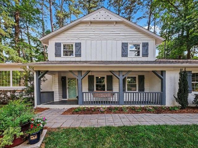 1608 Westhaven Dr, Raleigh, NC 27607
