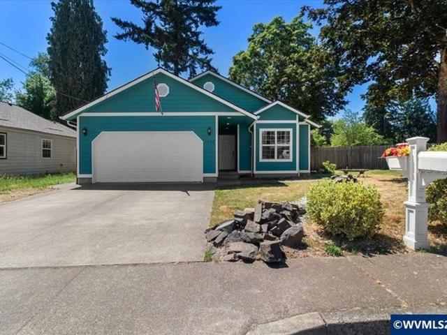 1608 9th Ave, Sweet Home, OR 97386