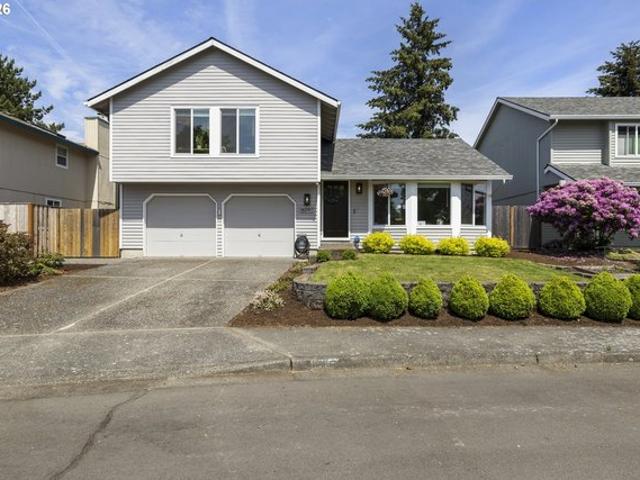 16097 NW Oakhills Dr, Beaverton, OR 97006