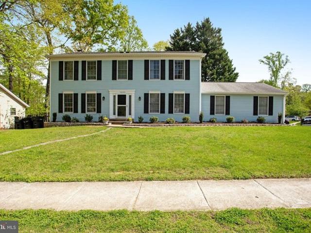 16099 Deer Park Dr, Dumfries, VA 22025