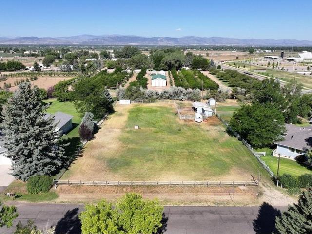 1609 Meadowaire Dr, Fort Collins, CO 80525