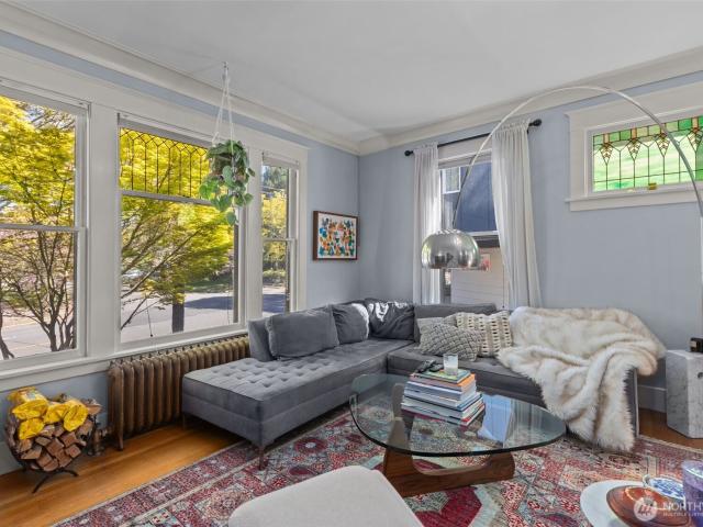 1609 N 50th St, Seattle, WA 98103 | MLS #2505 | Compass