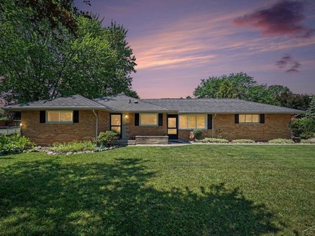 1609 N Center Rd, Saginaw, MI 48638