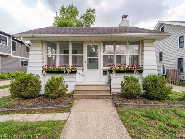 1609 N Washington Ave, Royal Oak, MI 48067