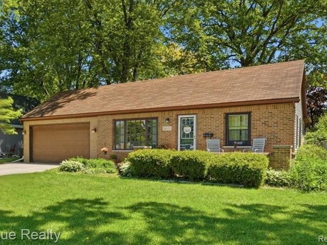 1609 New Jersey Ave, Marysville, MI 48040