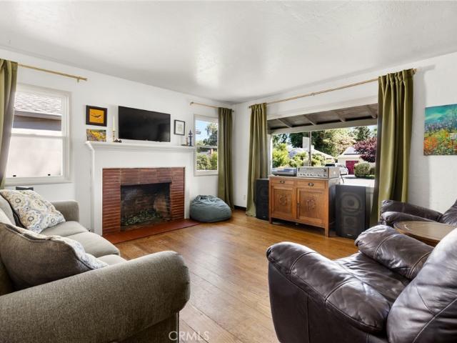 1609 Citrus