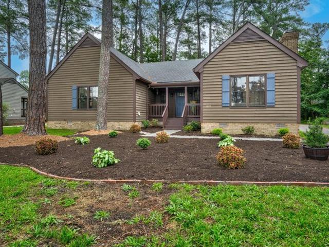 1609 Country Club Rd, Rocky Mount, NC 27804