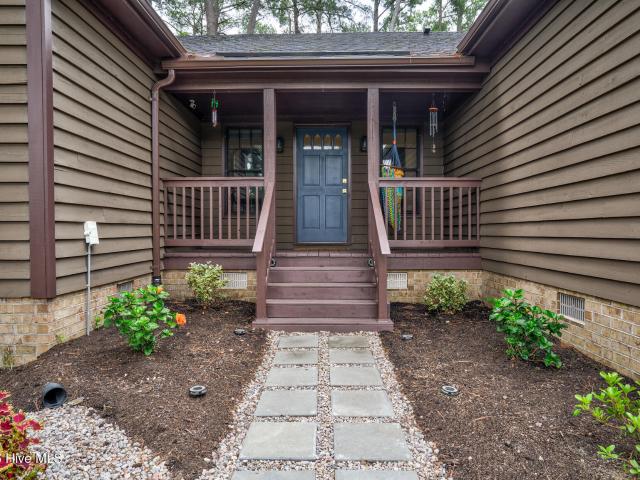 1609 Country Club Road