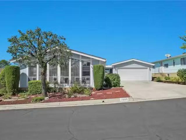 1609 DESERT GLN, ESCONDIDO, CA 92026