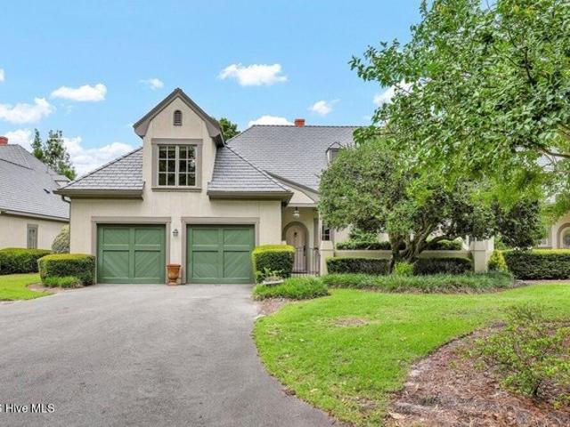 1609 Dijon Dr, Wilmington, NC 28405