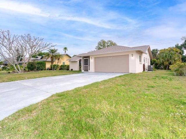 1609 E Cypress Point Dr, Venice, FL 34293