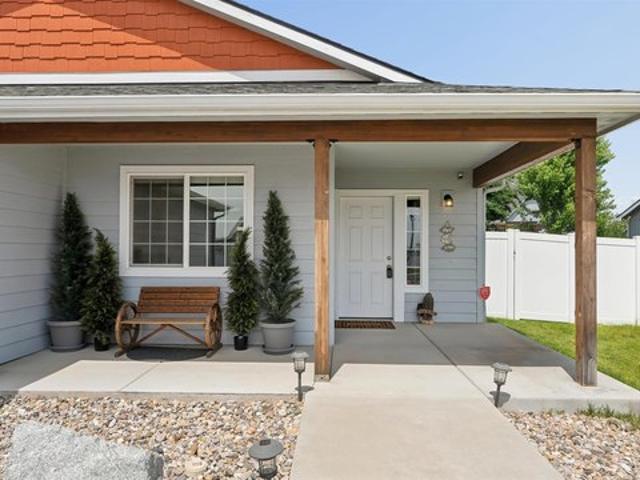 1609 E Marilyn Cir, Deer Park, WA 99006
