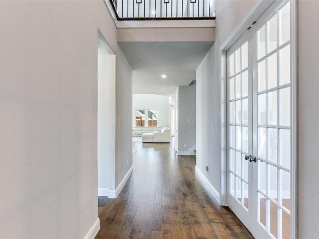 1609 Foxglove Lane