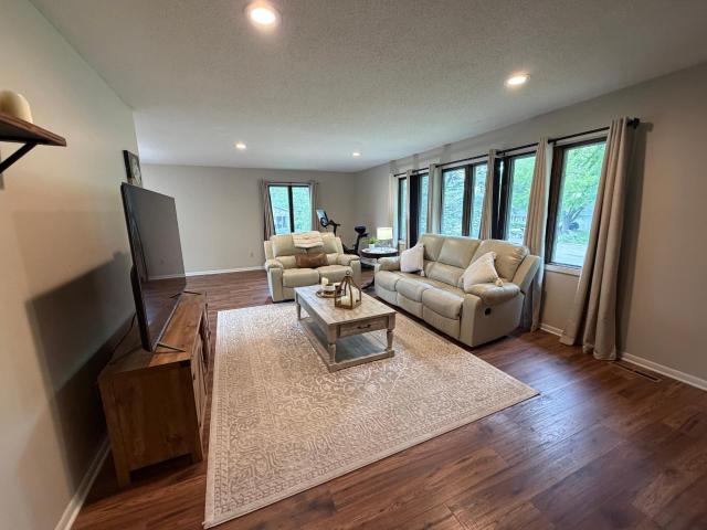 1609 Gateway Drive