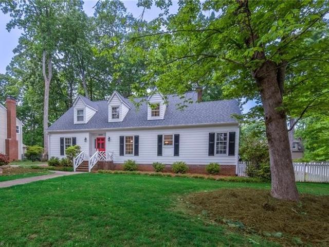 1609 Helmwood Dr, Greensboro, NC 27410