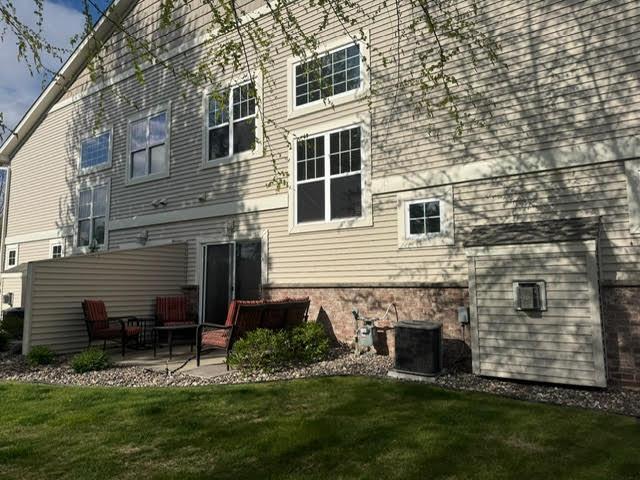 1609 Independence Drive # 910