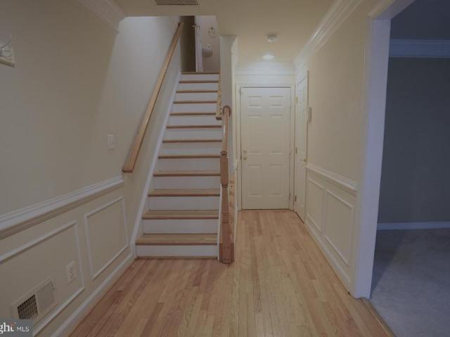 1609 Leeds Castle Drive