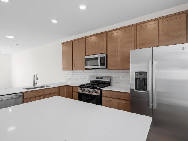 1609 Parkside Lane #F