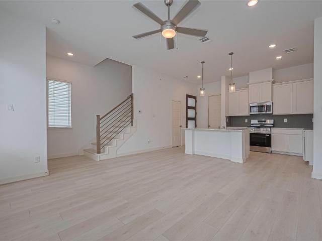 1609 Regents Court