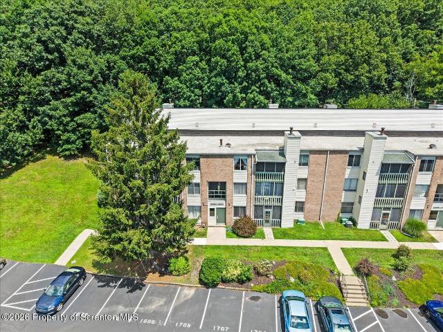 1609 Summit Pointe