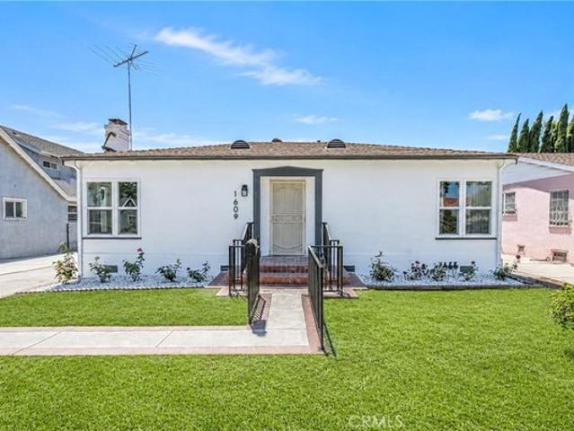 1609 S Sierra Vista Ave, Alhambra, CA 91801