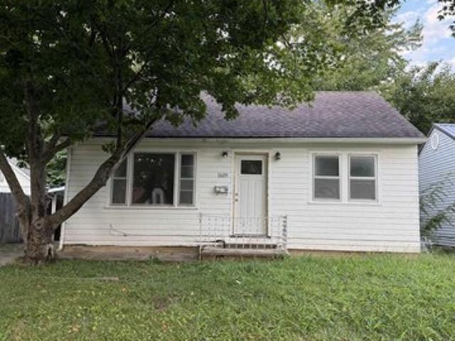 1609 S Quincy Ave, Sedalia, MO 65301