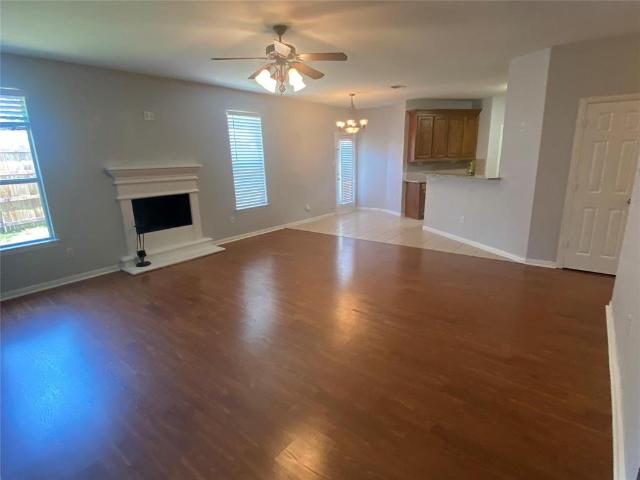 1609 Shady Oaks Lane