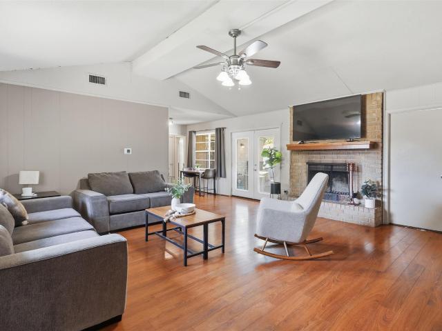 1609 Tammi Ln