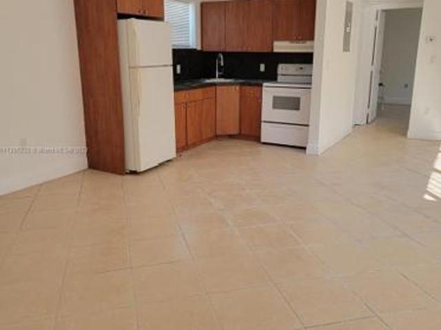 1609 Treasure Dr N #A1, North Bay Village, FL 33141