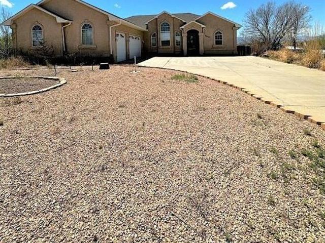 1609 W Alvarado Dr, Pueblo West, CO 81007