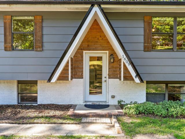 1609 Wendy Circle
