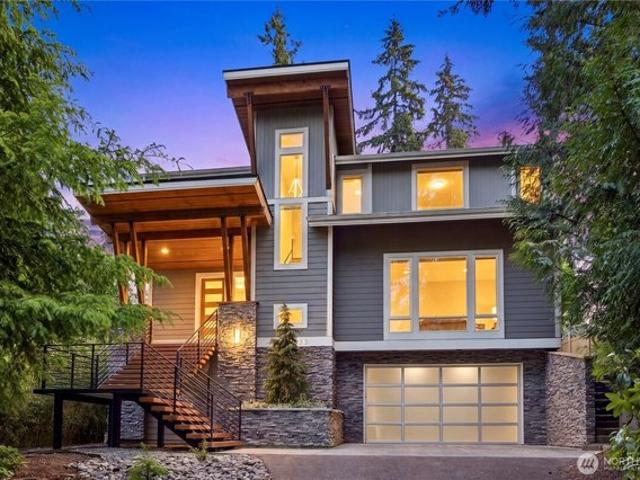 16003 SE 43rd St, Bellevue, WA 98006