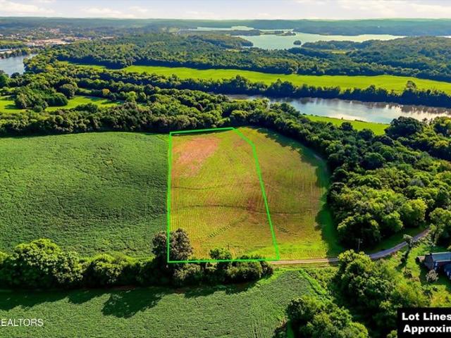 16000 Riverview Rd, Lenoir City, TN 37771