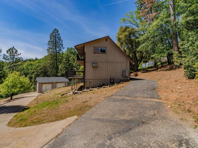 16001 Cedar Heights Dr N, Pioneer, CA 95666 | MLS #226044
