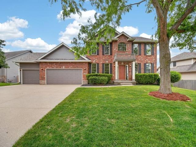 16002 Tanglewood Dr, Urbandale, IA 50323