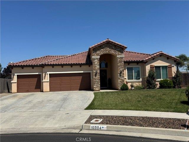 16004 W Ashli Ave, Kerman, CA 93630