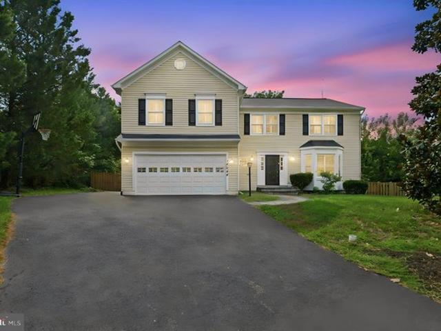 16004 Kings Mountain Rd, Woodbridge, VA 22191