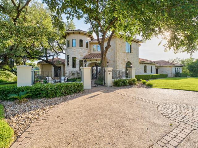 16005 Chateau Ave