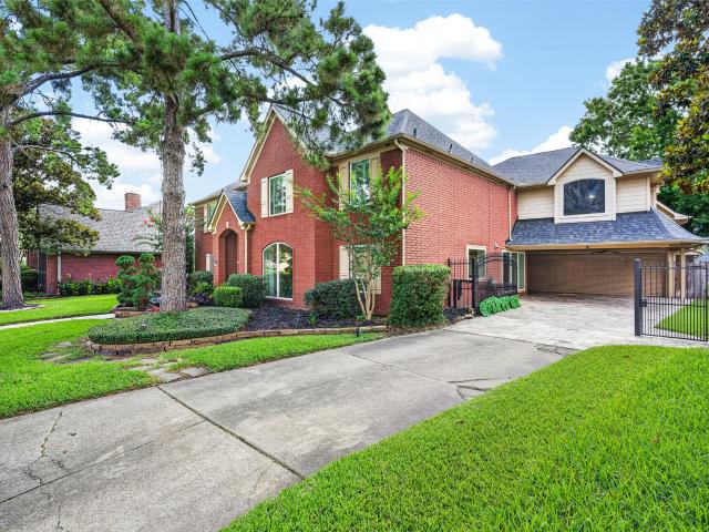 16006 Peach Bough Lane