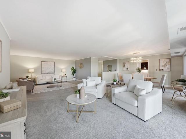 1600 N Oak Street # 1410