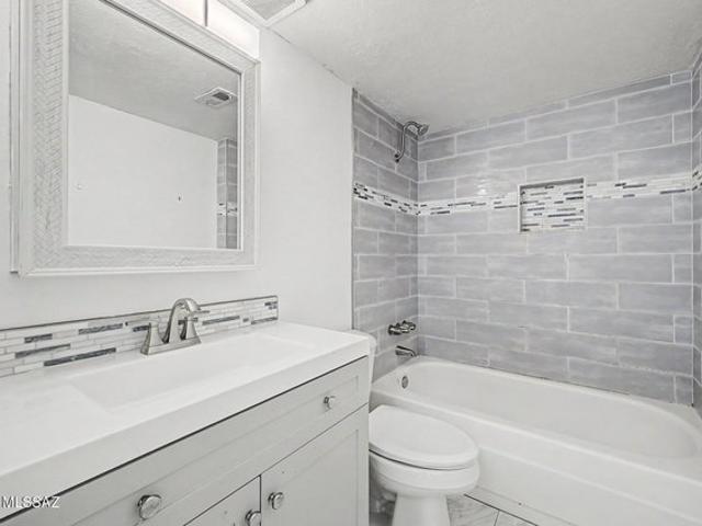 1600 N Wilmot Rd Unit 196, Tucson, AZ 85712