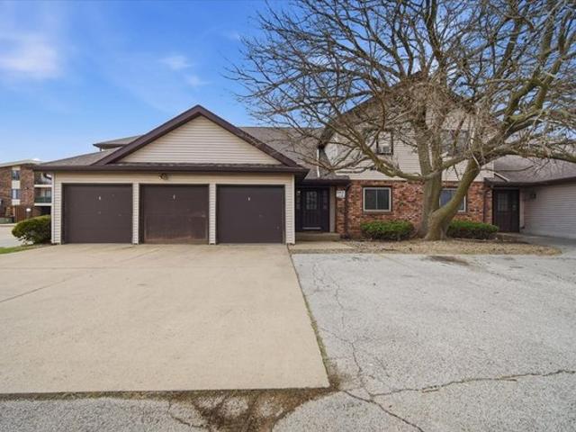 1600 Northbrook Dr Unit B9, Normal, IL 61761
