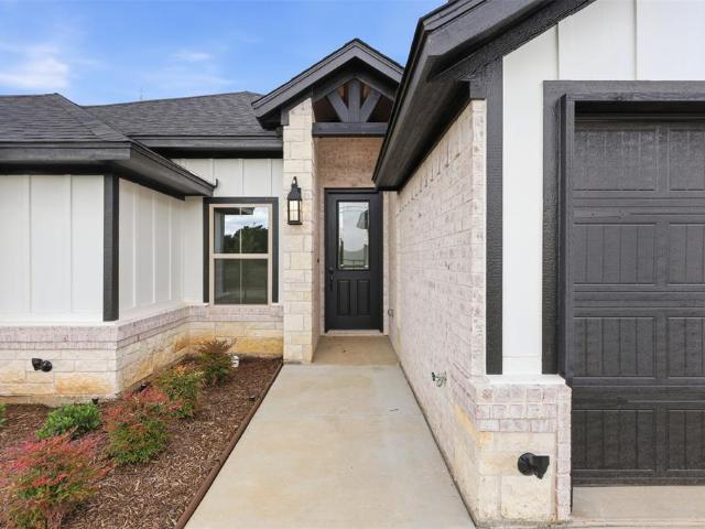 1600 Oleander Drive