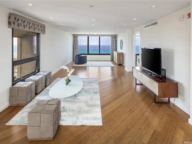 1600 Ala Moana Blvd, Unit 3700, Honolulu, HI 96815 | MLS #202603