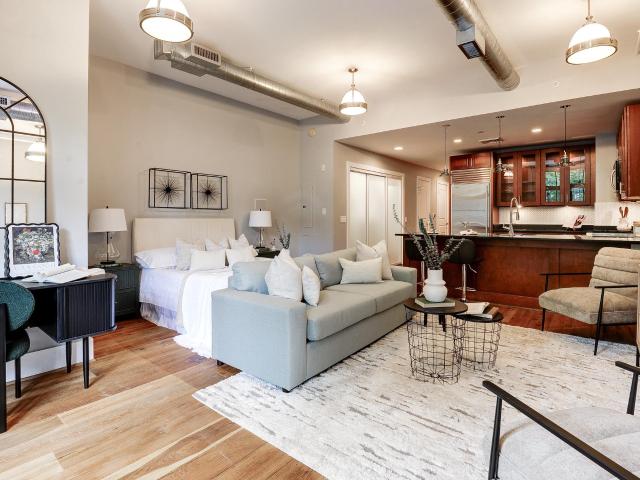 1600 Clarendon Boulevard # W111